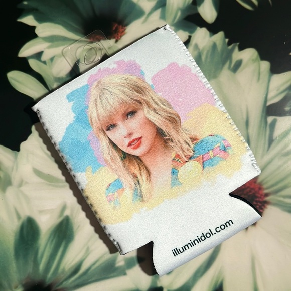 Taylor Swift | Kitchen | Taylor Swift Can Koozie | Poshmark